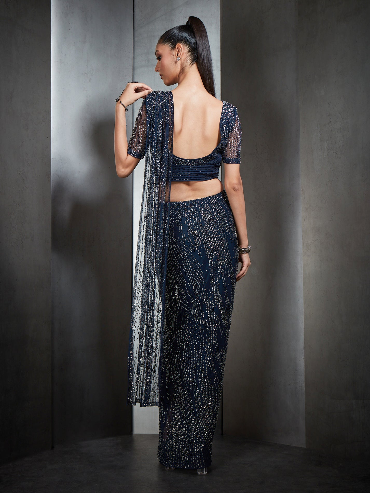 Heavily Embellished Open Saree – Rohit Gandhi & Rahul Khanna